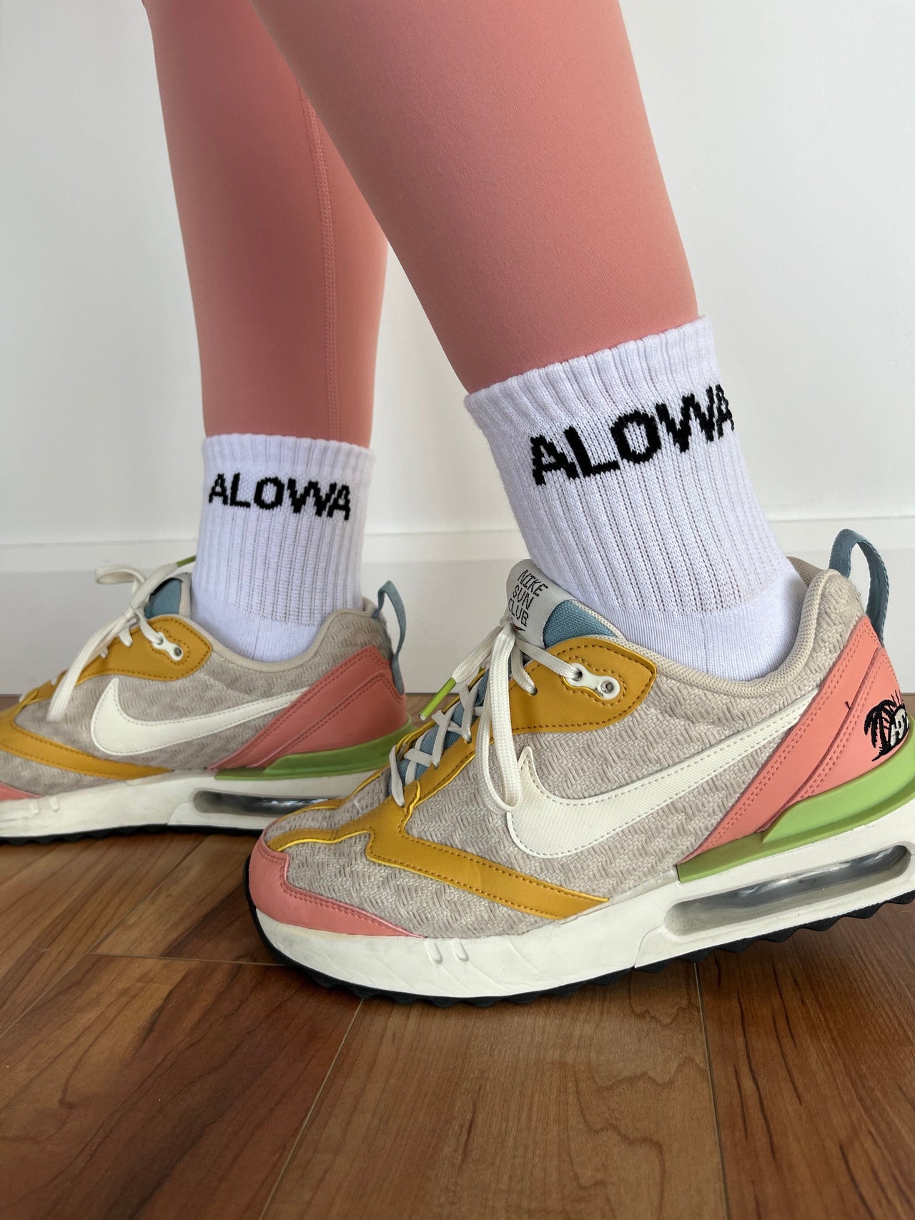 ALOWA APPAREL CANADA - Women's Activewear & Loungewear