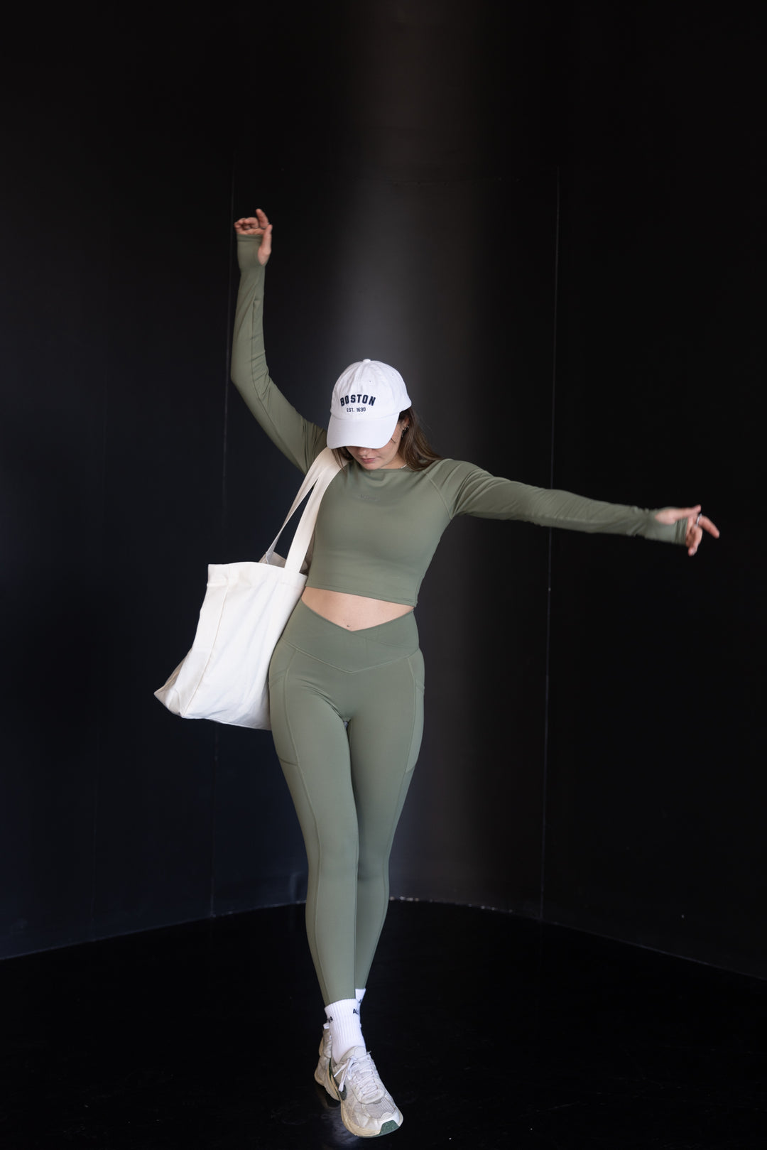 ALOWA APPAREL CANADA - Women's Activewear & Loungewear