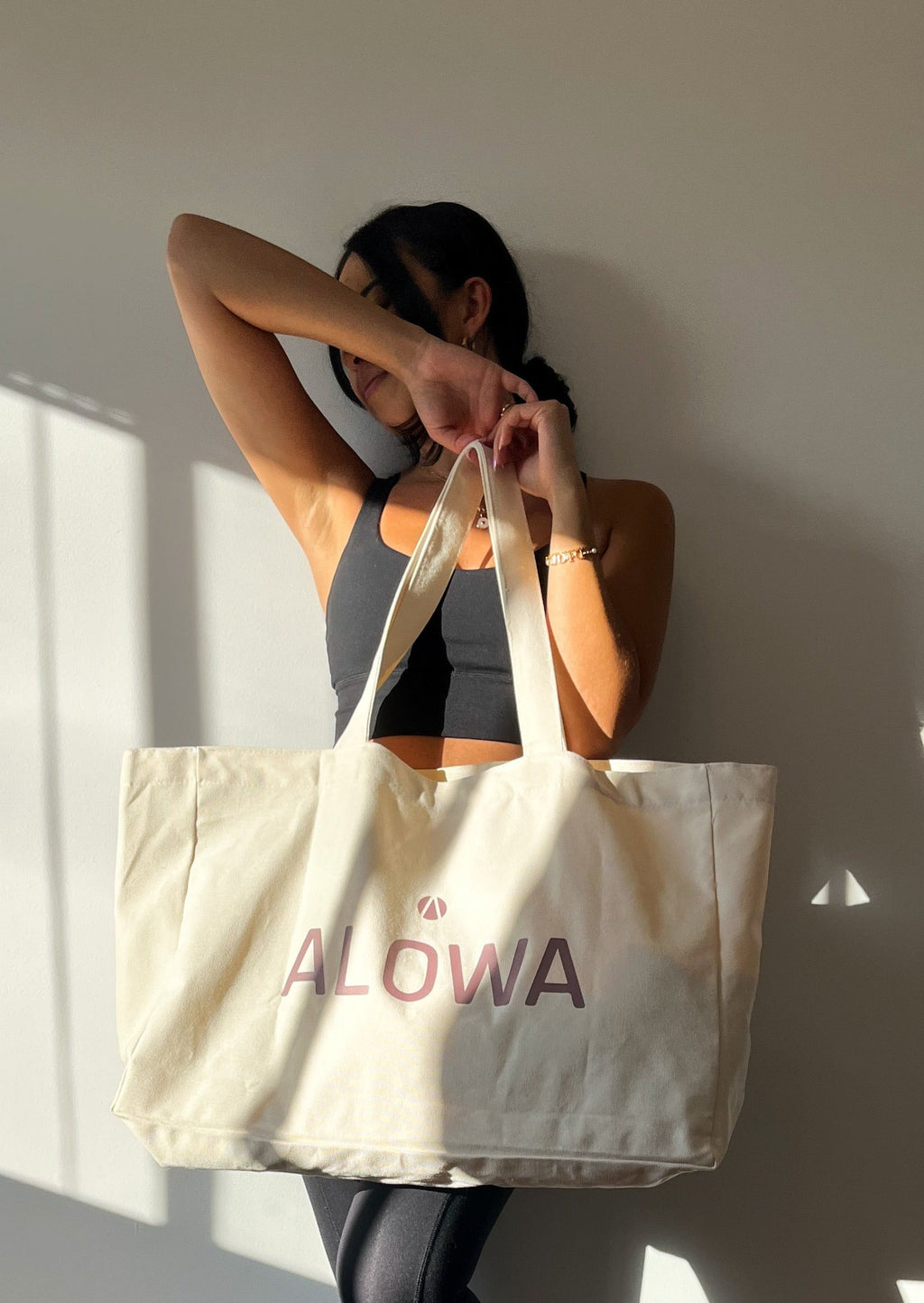 Oversized Tote – ALOWA APPAREL